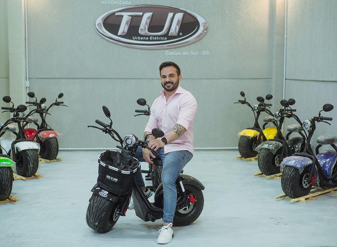 Caxias do Sul recebe revenda autorizada de moto elétrica